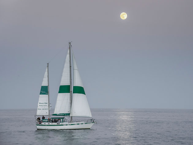 Sunset Supermoon | Photo of the Day | Noozhawk