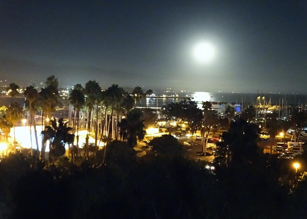 Night Scene | Photo of the Day | Noozhawk