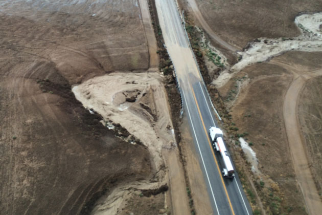 Some 100 Vehicles Stranded Due to Flooding On Highway 166 in ...