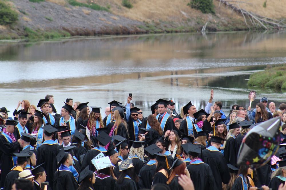 UCSB Graduates Step Confidently into Their Future | Media | Noozhawk
