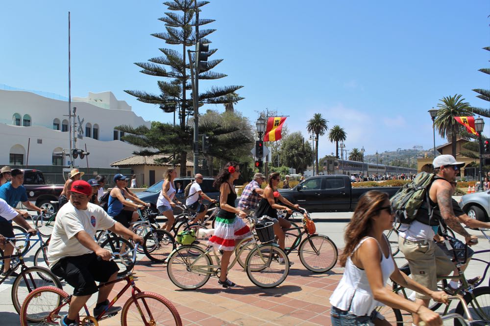 Fiesta Cruiser Ride Draws Hundreds of Cyclists on Annual Trek to Isla ...