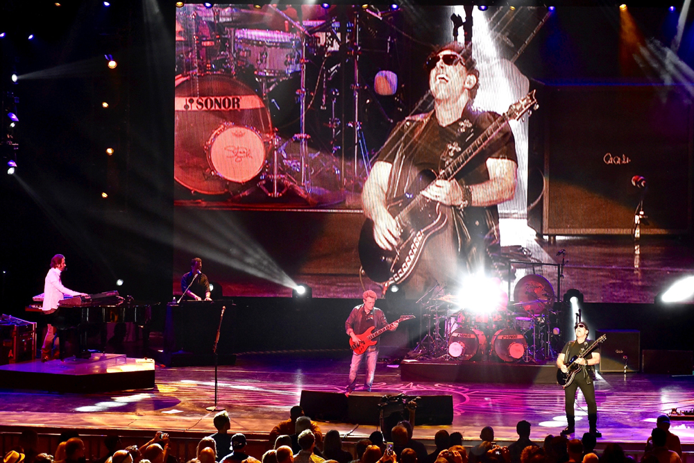 Gary Lambert: Journey Goes Full Throttle at Santa Barbara Bowl | Arts ...