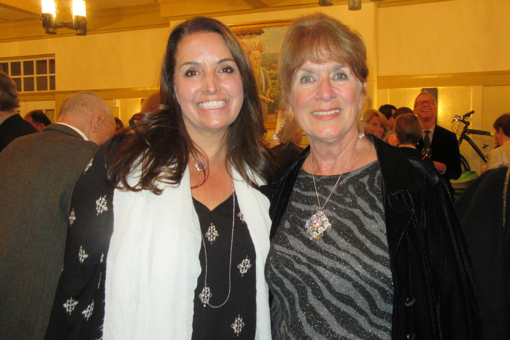 Sarah House Lights Up the Night in Celebration of 25th Anniversary ...