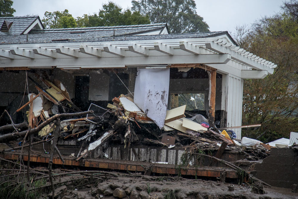 Death and Injury Toll Rises as Rescuers Continue Scouring Flood-Ravaged ...