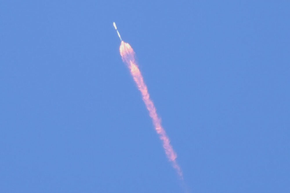 SpaceX Falcon Rocket Blasts Off into Clear Skies at Vandenberg AFB ...