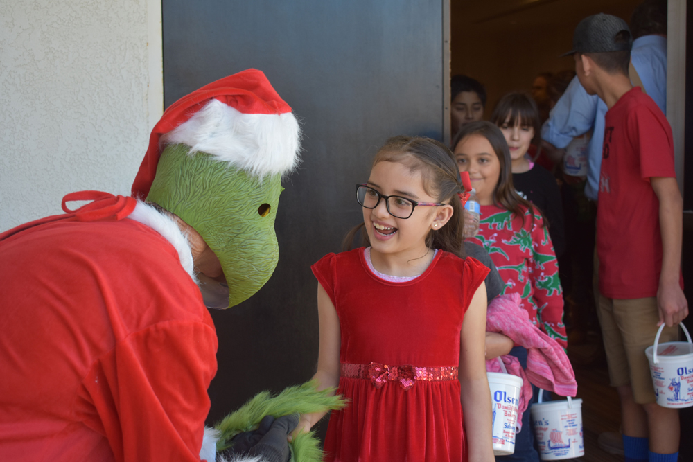 Vikings of Solvang Spread Holiday Cheer at Annual Party for Local ...