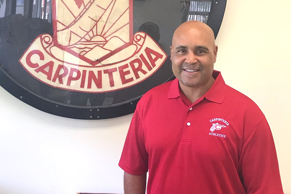 Mario Robinson Named Football Coach at Carpinteria | Sports | Noozhawk
