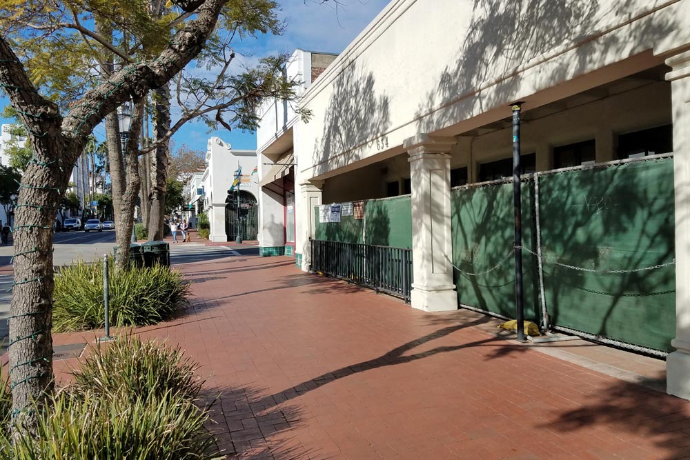 How Restaurant, Retail Businesses Open Their Doors in Downtown Santa ...