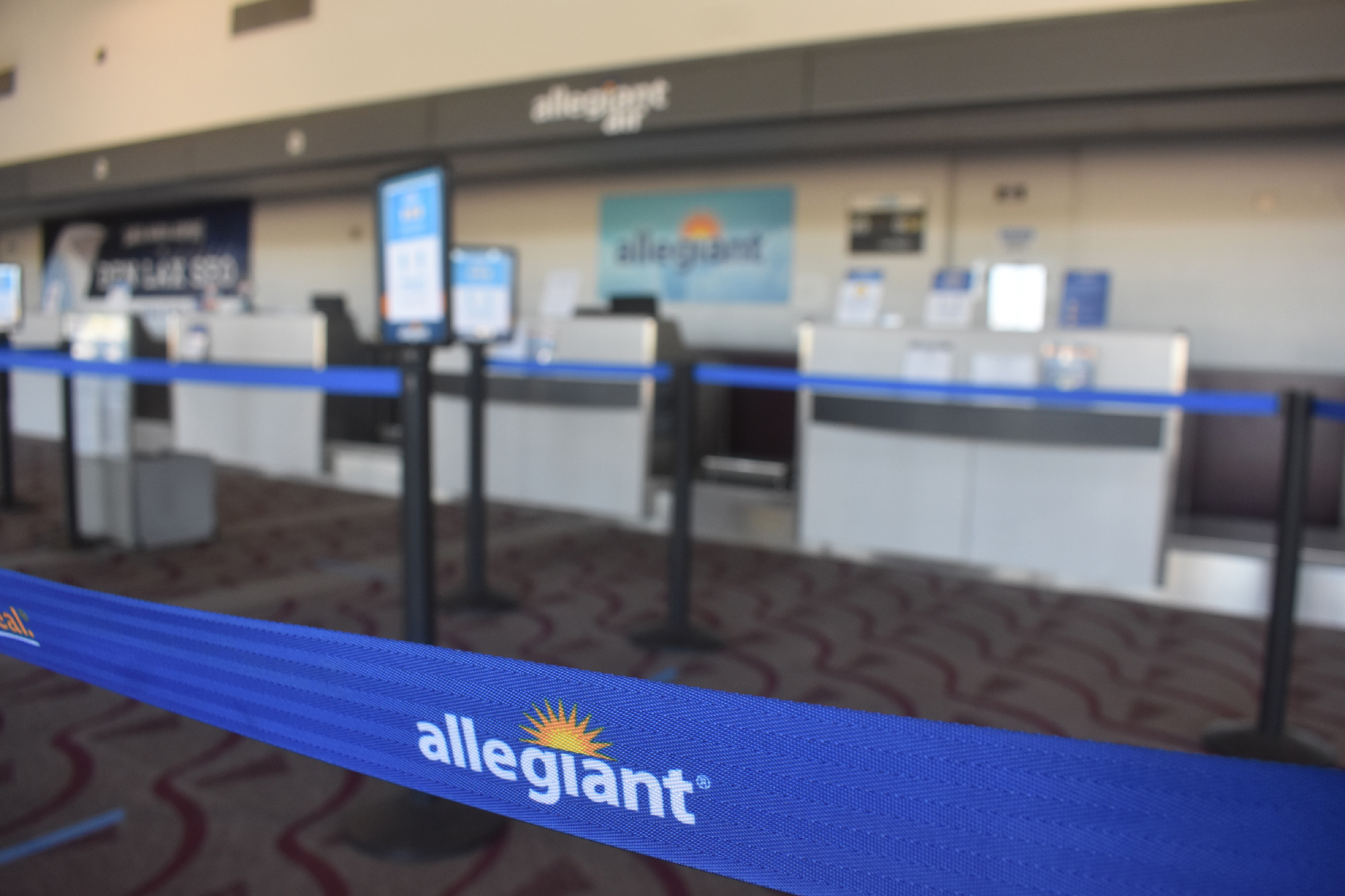 Allegiant Air Expands Service with New Nonstop Route Between Santa ...