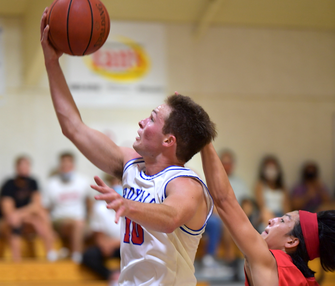 Max Sheldon Scores 32 Points in Impressive CIF First-Round Playoff Win ...