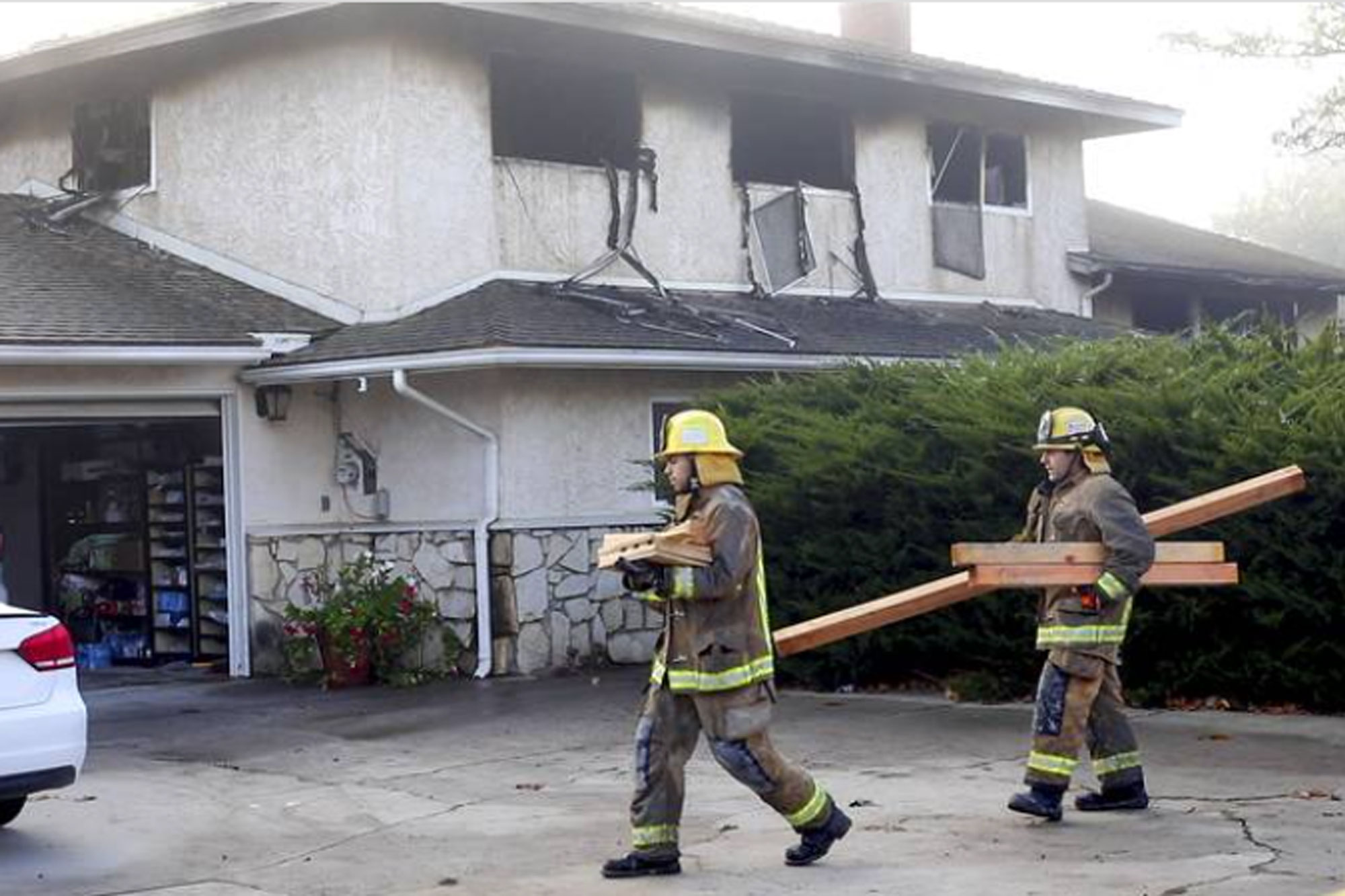 House Fire Claims Lives of 17-Year-Old Girl, 2 Dogs in Nipomo | Local ...