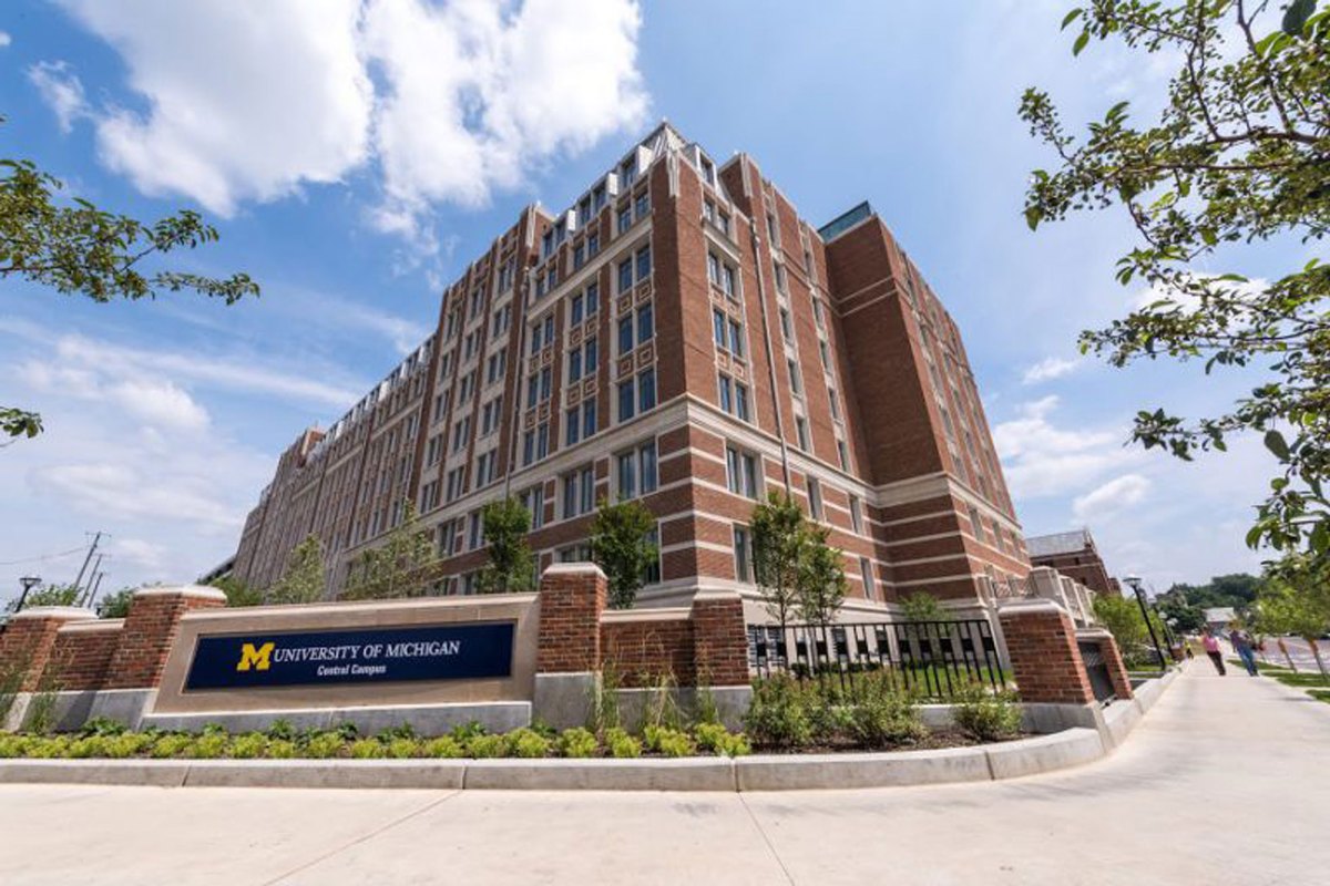 Michigan Students Share Experiences Living in Dorm Similar to Munger’s ...