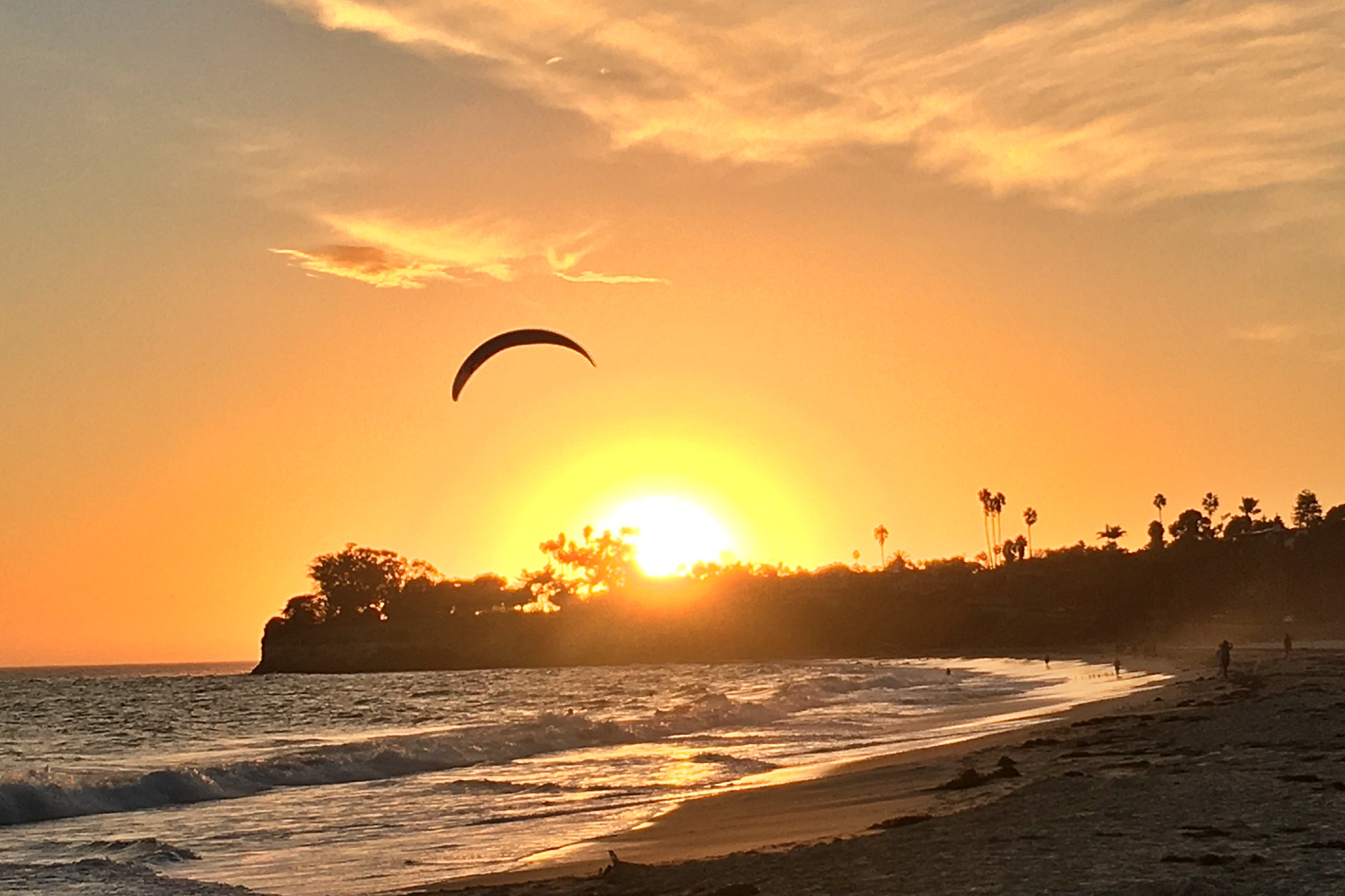 Sunset at Leadbetter Beach | Photo of the Day | Noozhawk