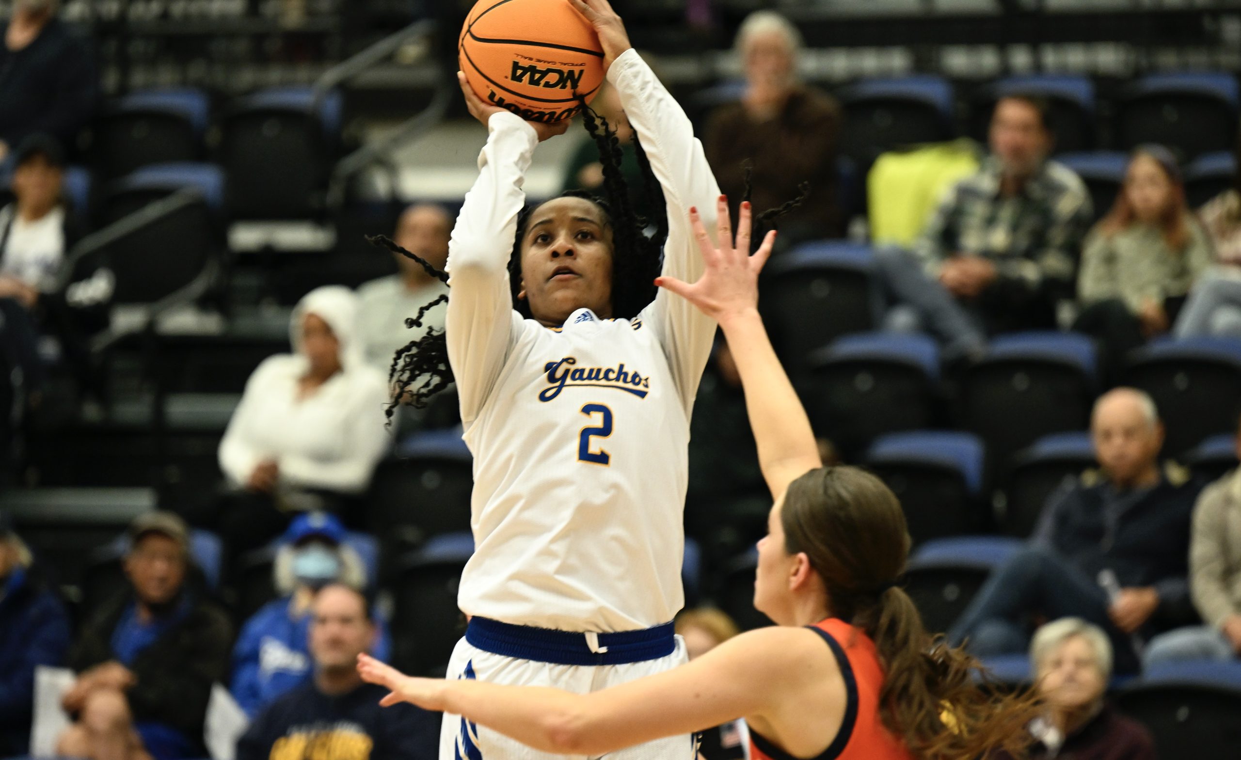 Alexis Tucker's Efficient 25 Points Helps UCSB Women to 66-59 Win over ...