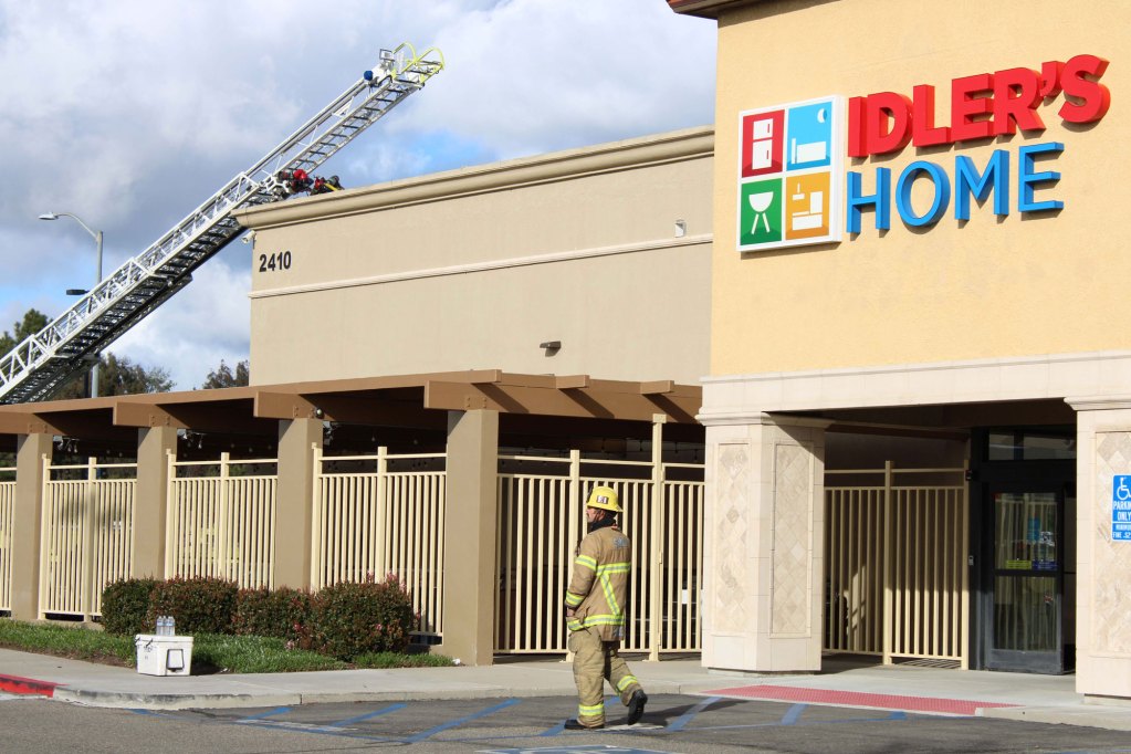 Rooftop Fire Forces Evacuation of 2 Santa Maria Businesses | Local News ...