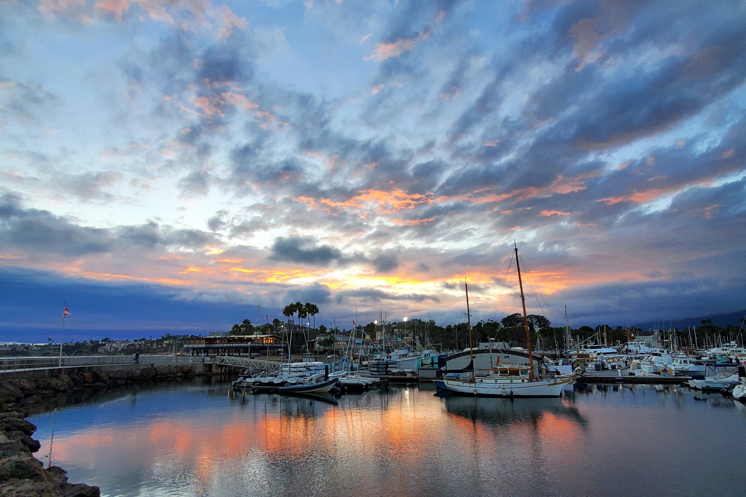 Sunset at the Santa Barbara Harbor | Photo of the Day | Noozhawk