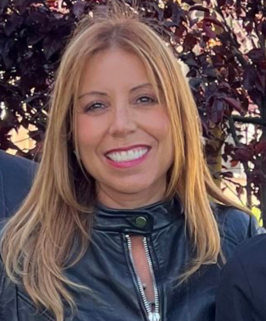 Santa Maria High School District Board Member Amy Lopez Resigns After Move | Local News | Noozhawk