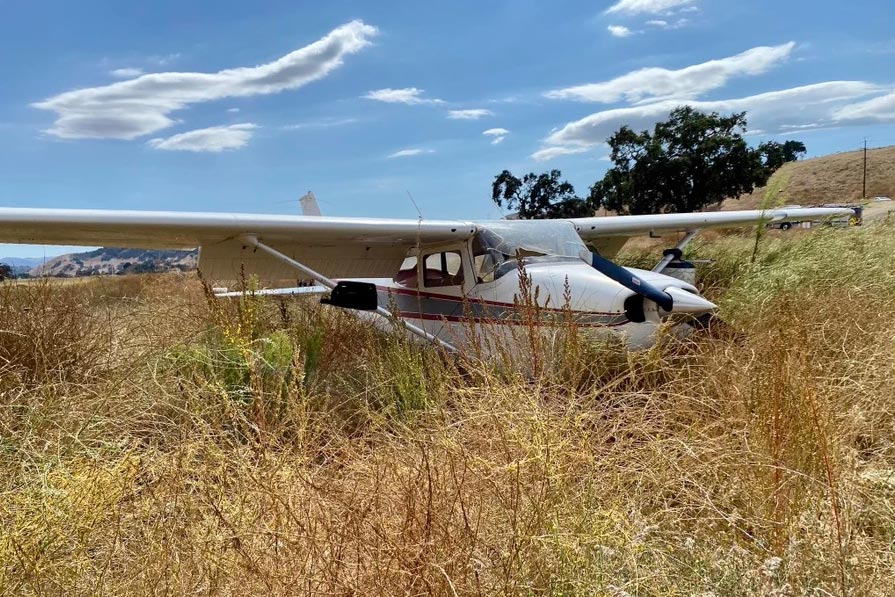 Small Plane Makes Emergency Landing in Santa Ynez Valley | Local News ...