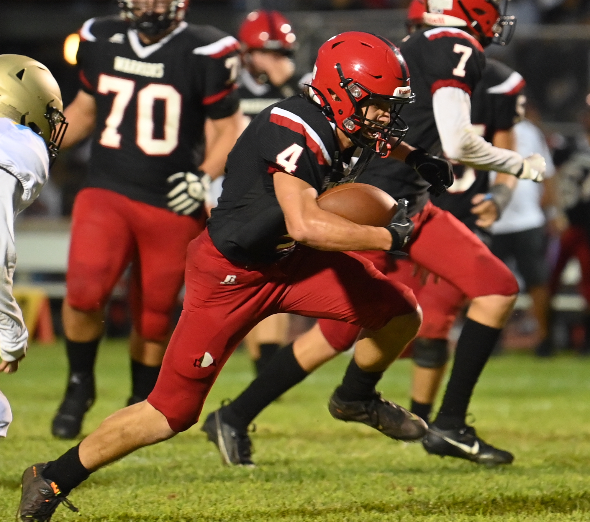 Linemen Lead the Way for Carpinteria in Dominating 35-6 Victory ...