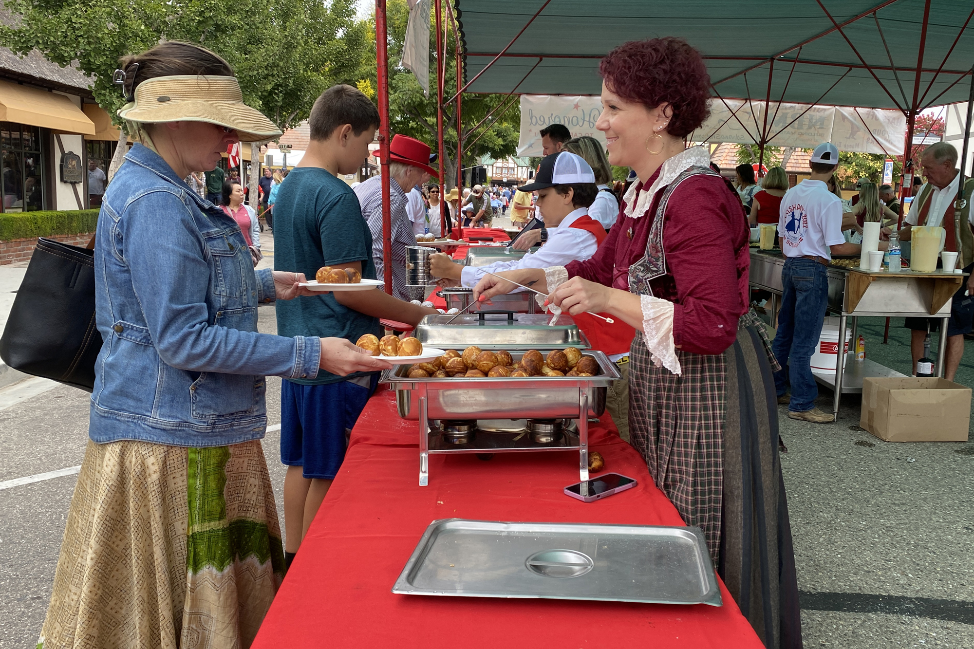 Solvang Community, Tourists 'Come Together' for Danish Days Festivities ...