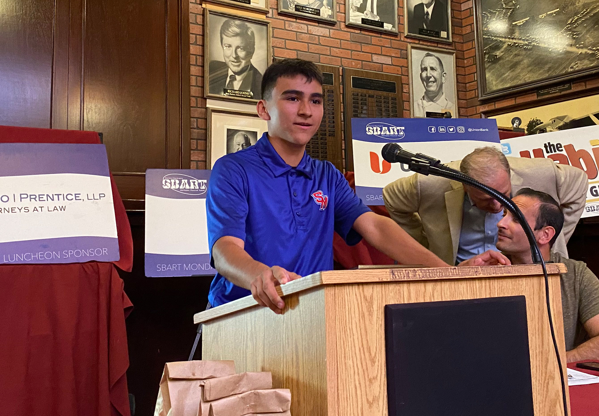 Round Table Luncheon: David Ramirez Receives San Marcos' Phil Womble ...