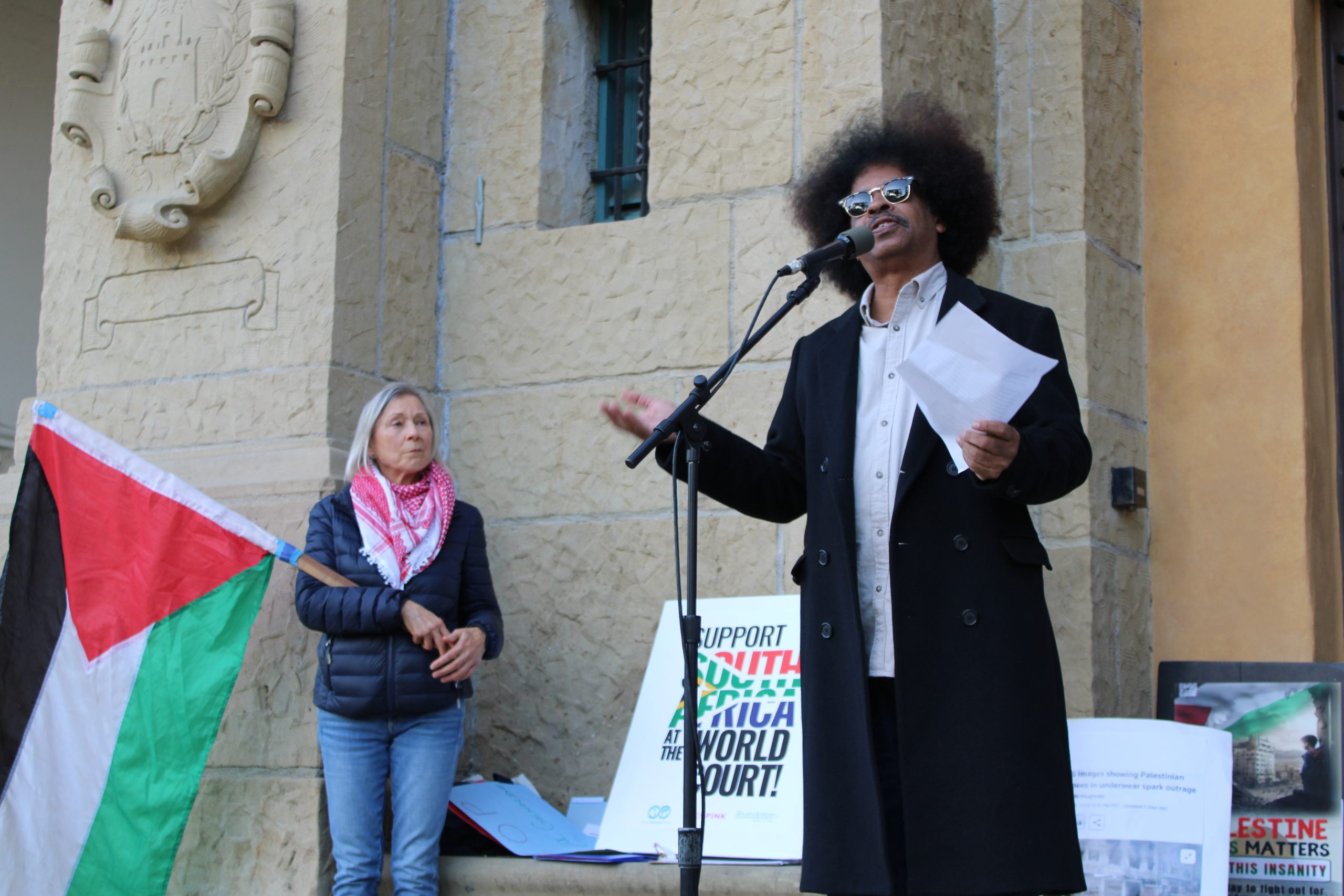Activists Rally at Santa Barbara Courthouse in Support of Palestine and ...