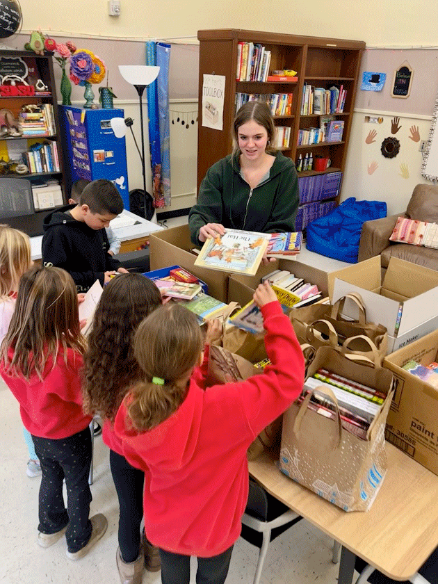 National Charity League Gives 1,000 Books to Open Kids' Eyes to Reading ...