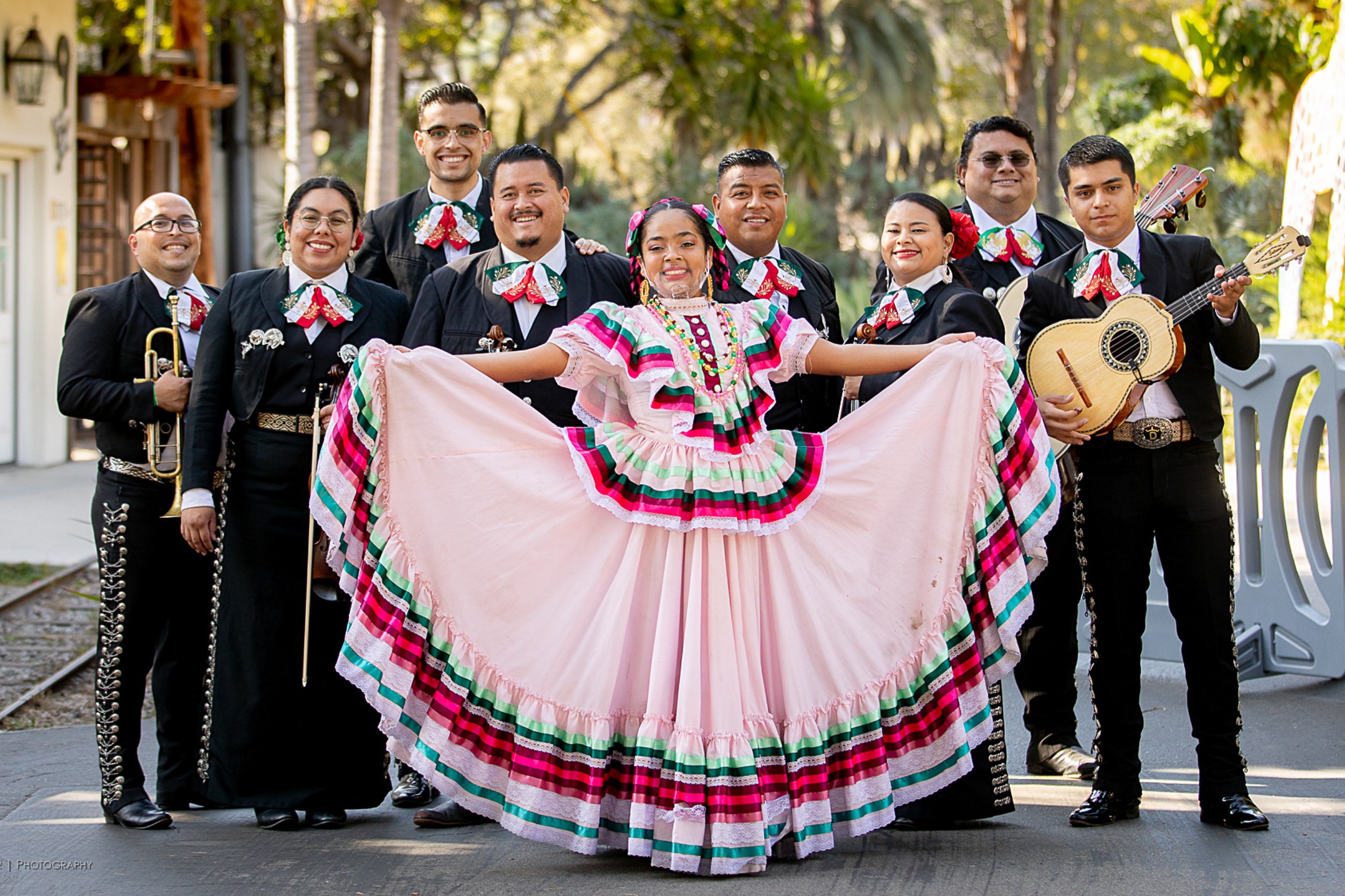 Mariachis the Heart and Soul of Santa Barbara’s Fiesta Celebration ...