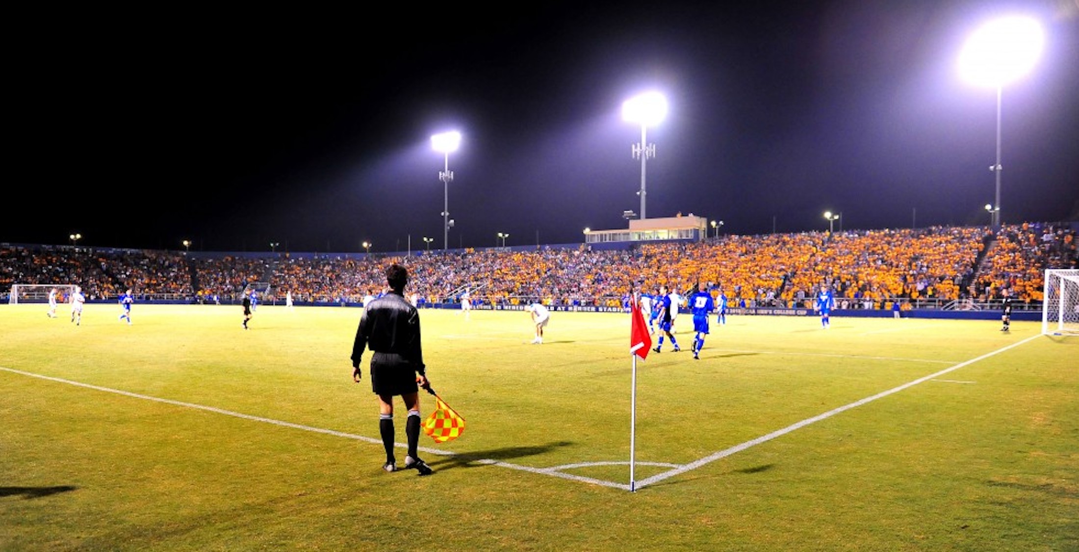 Mark Patton: UCSB Looks Forward to a Flashback of 2004 Soccer Season ...