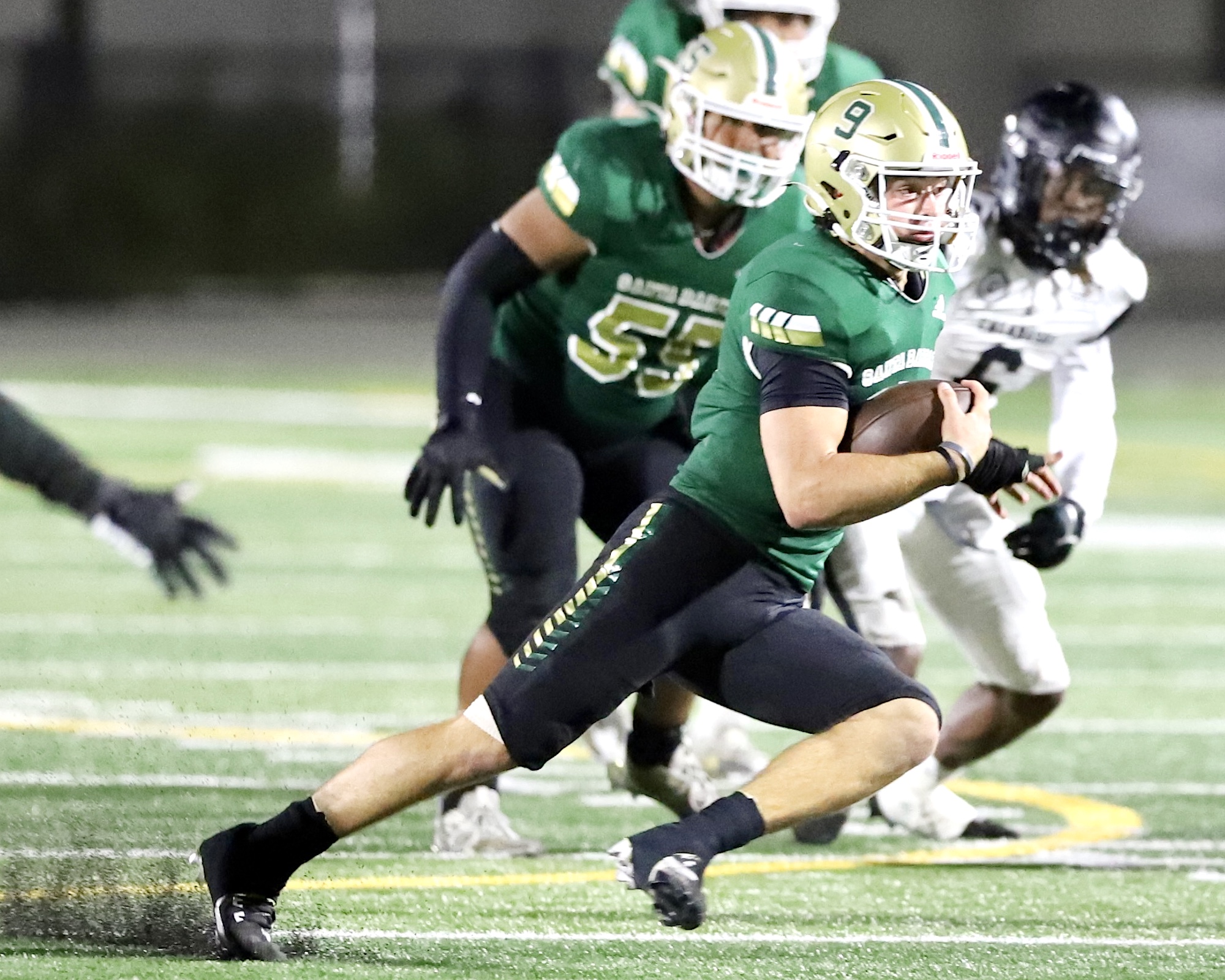 Huge Plays by Kai Mault, Bode Fauskee Lift Santa Barbara to First ...