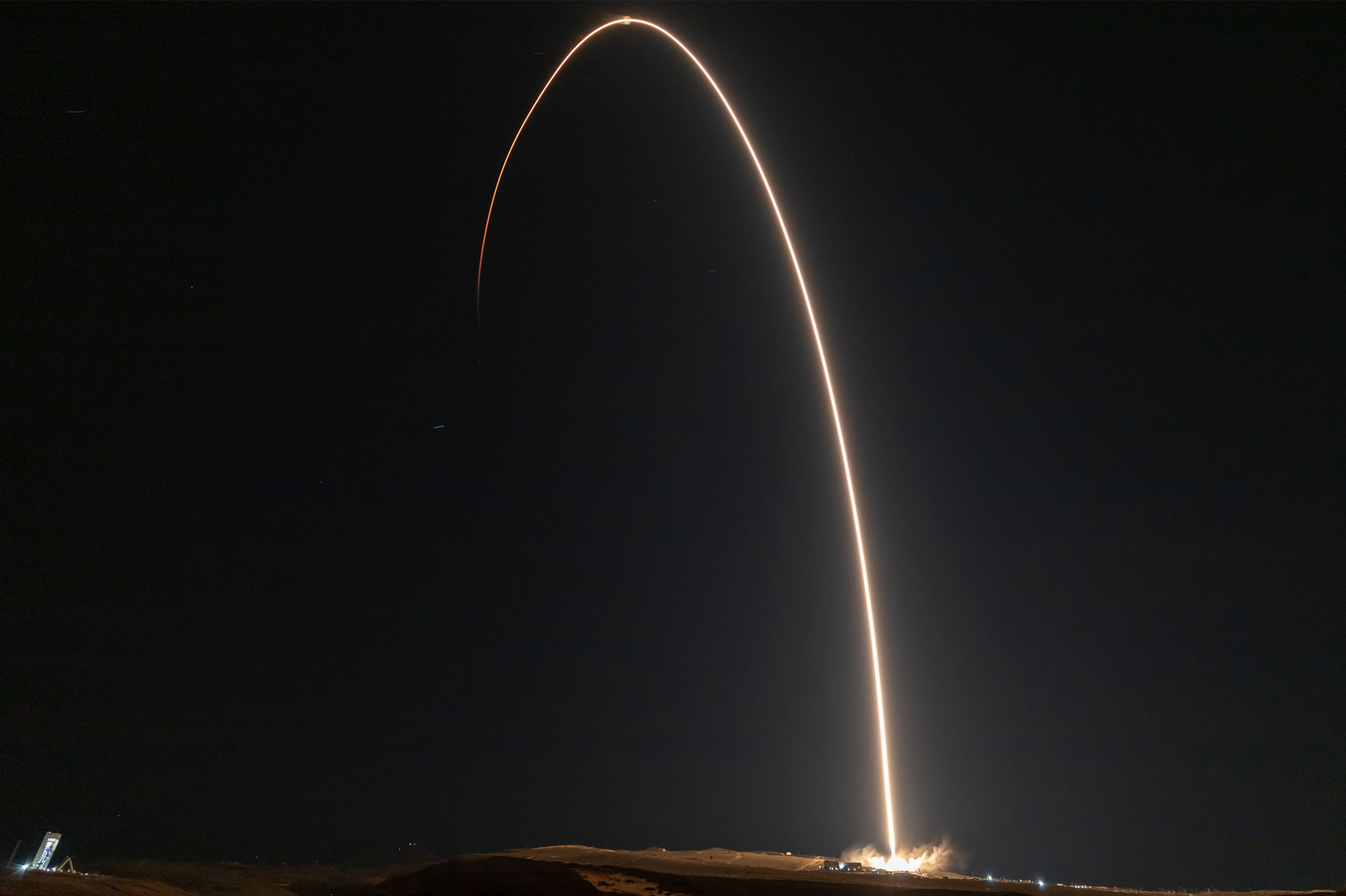 SpaceX Carries Starshield, Starlink Satellites from Vandenberg SFB ...