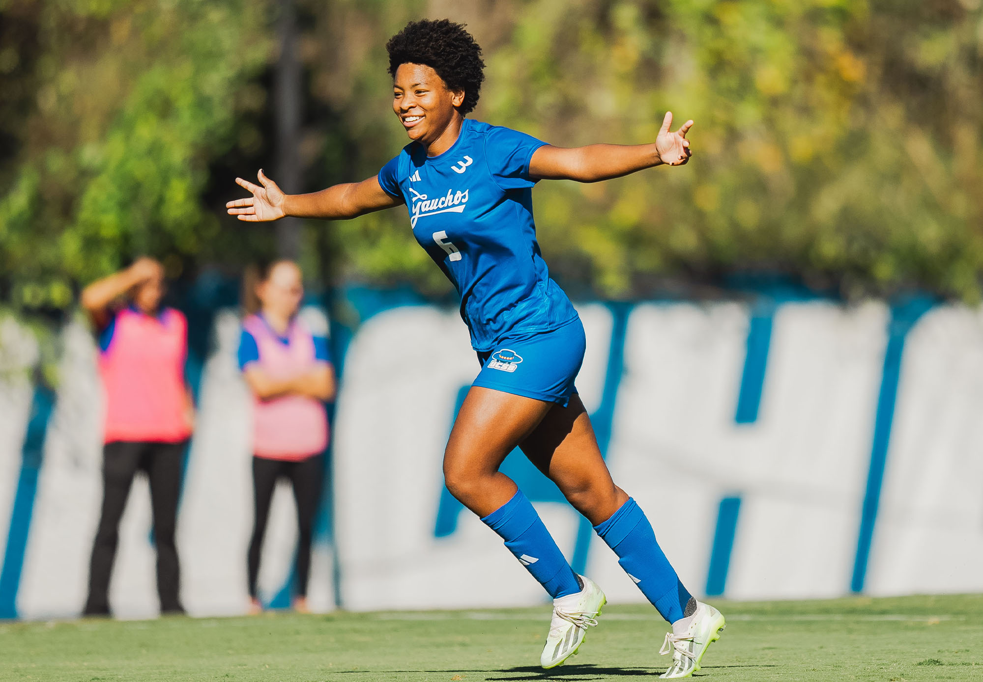 UCSB Women's Soccer Picked 2nd in Big West Poll; Devin Greer Recognized ...