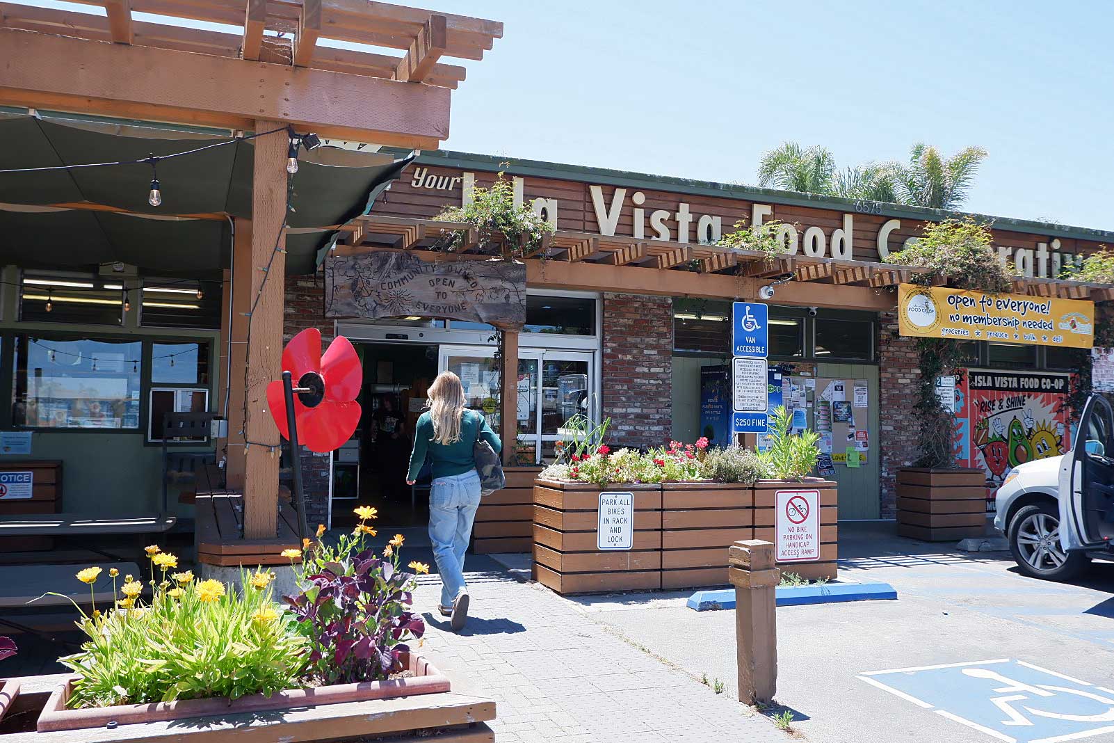 Isla Vista Food Co-op Meets Fundraising Goal to Keep Market Afloat ...